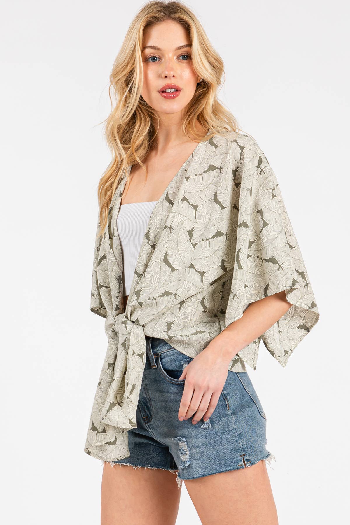 How to Style a Summer Kimono by Body Shape: Flattering Tips for Every ...